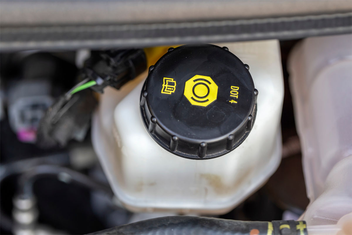 Brake Fluid Flush Cost - Rov-N-Techs